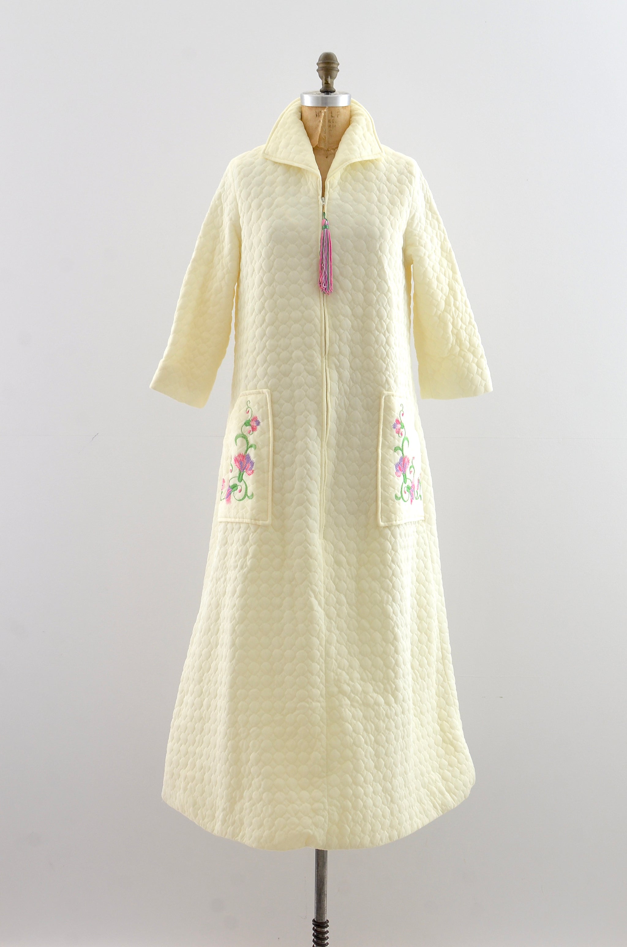 Vintage Dela-Ann Quilted Lounge Gown – Pickled Vintage